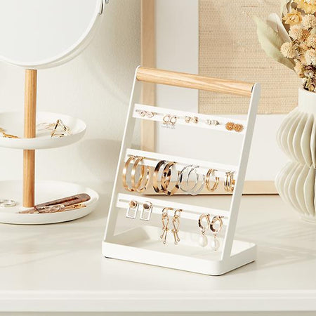 Sleek Countertop Displays for Retail & Showcases – Saga Display